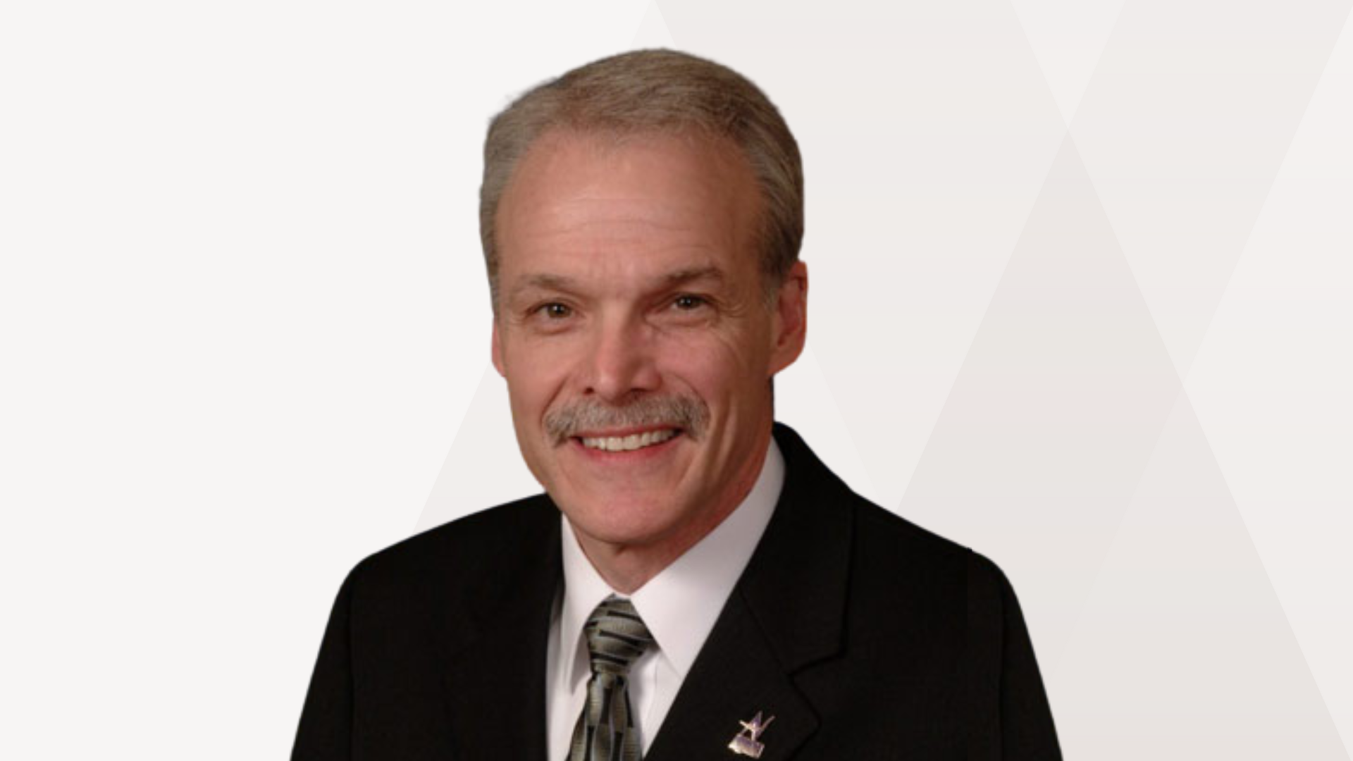 AlphaNet Honors Past Chair Robert L. Greene, Jr. with $100,000 Donation to Alpha-1 Foundation ...